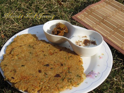 Thalipeeth – Bhavna's Food Journey